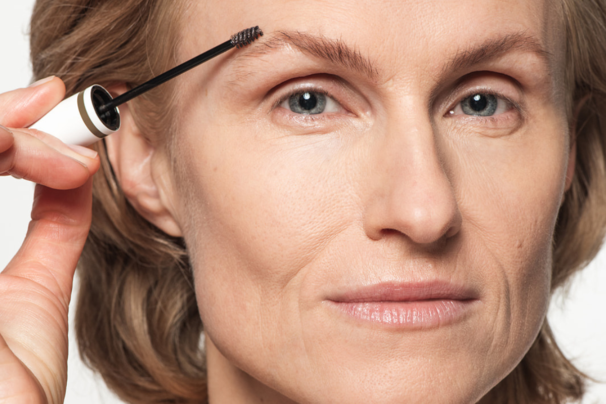 Brow gel provides definition to your brows and makes them appear fuller ...